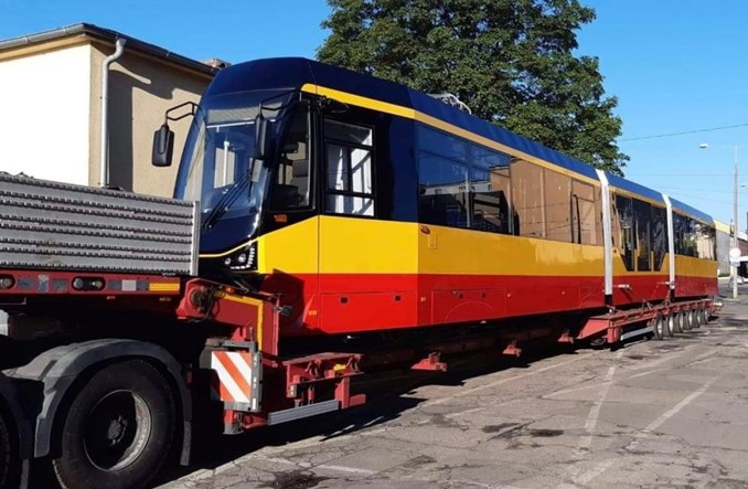 Pierwszy nowy tramwaj dotarł do Grudziądza - Transport Publiczny