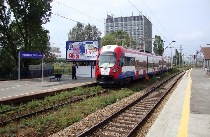 Warszawa schowa tramwaj do tunelu przy Dworcu Zachodnim - Transport Publiczny